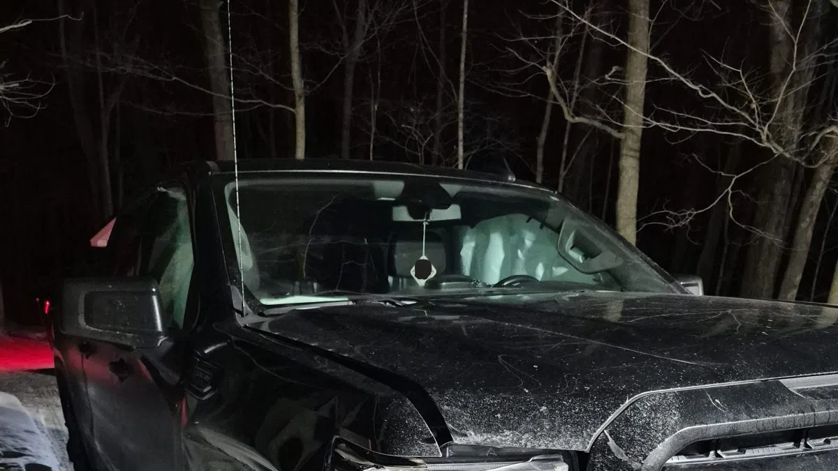 Driver Charged After Allegedly Striking Guardrail In Meaford | Country 93