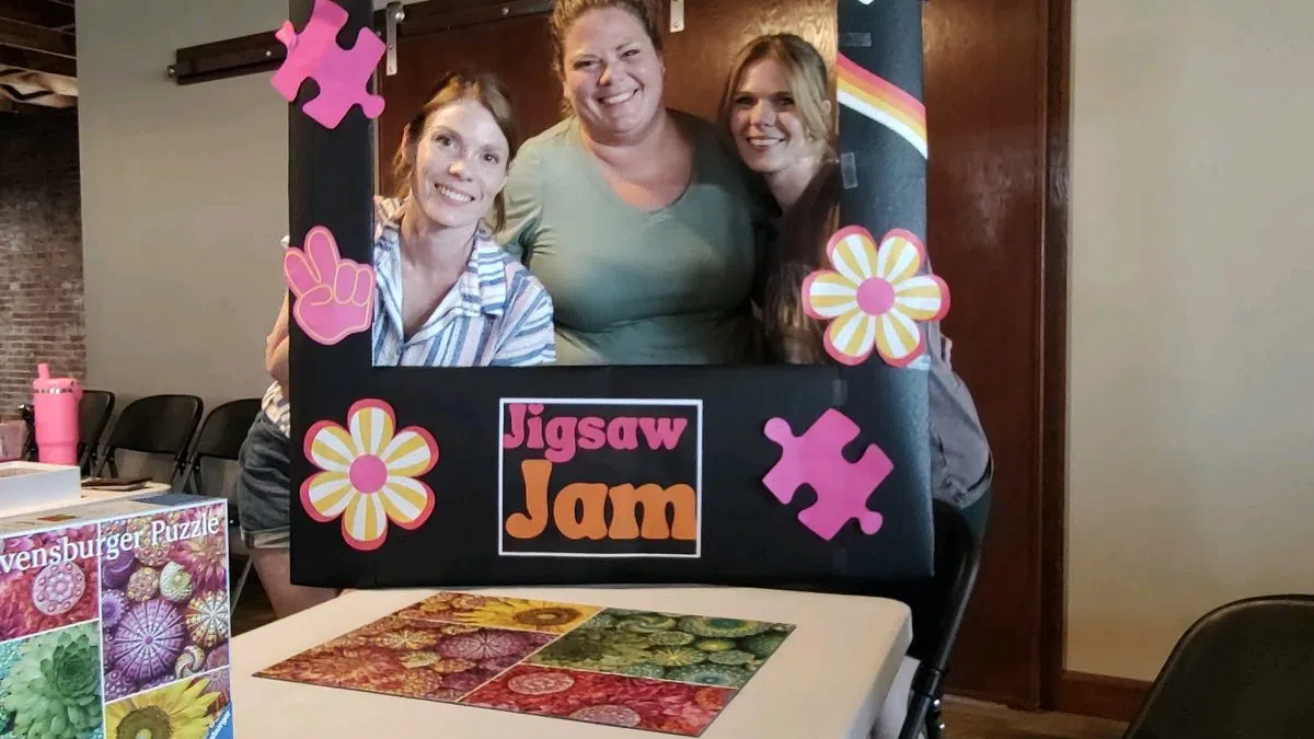 No puzzle here, Jigsaw Jam a clear hit with local residents Tuesday ...