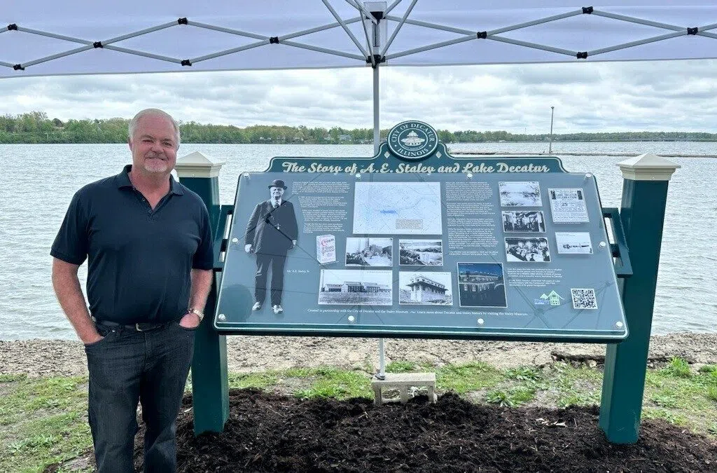 City unveils signs at Lake Decatur commemorating A.E. Staley legacy ...
