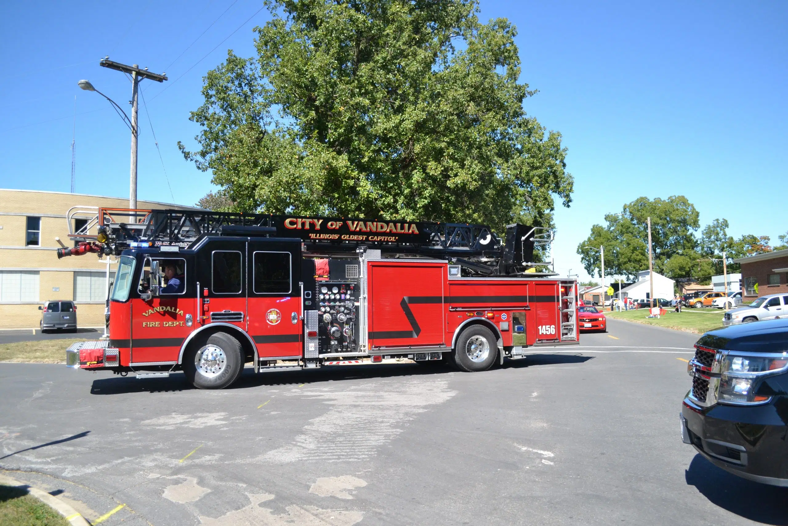 Photos from VCHS Homecoming Parade | Vandalia Radio