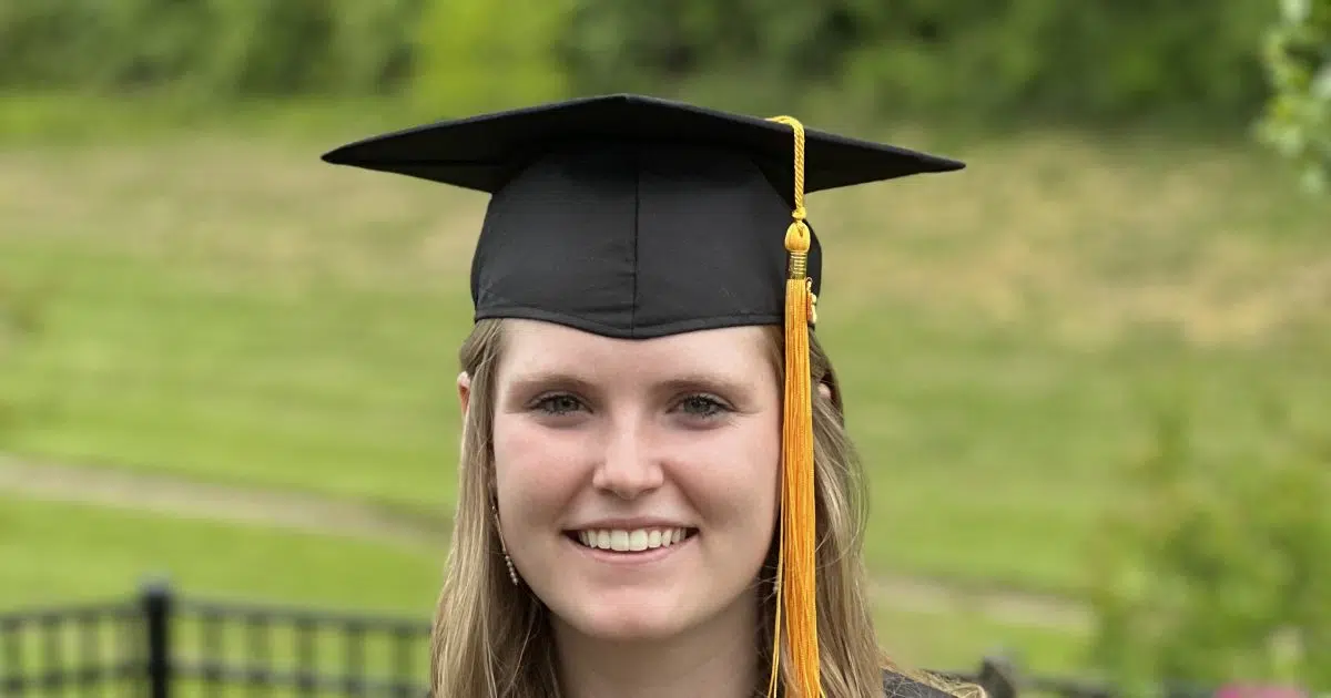 Jamie Bloemer Graduating SIU-E | Effingham Radio