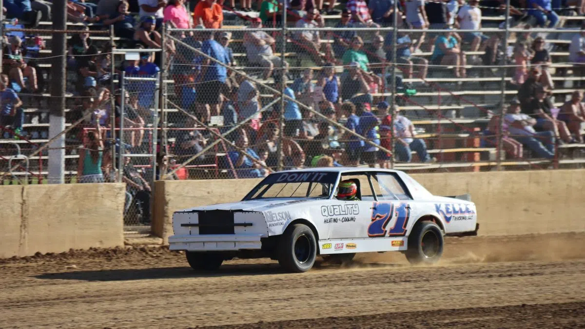 Jeff Maysey “Dynamite” in Firecracker 30 at Windy Hollow Speedway ...