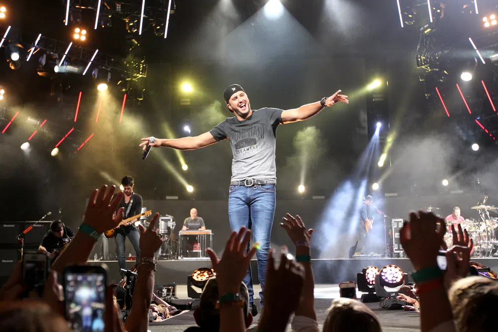 Luke Bryan Is Going Back On Tour! | 93.1 Coast Country