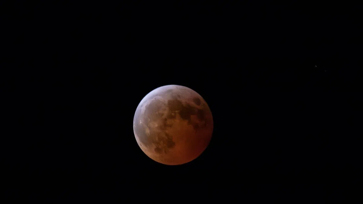 Full lunar eclipse takes place early Friday morning | 1340 KGFW - The ...