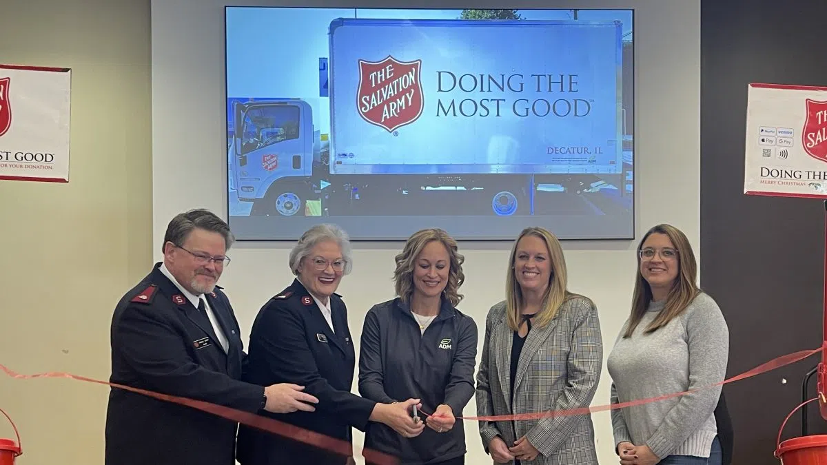 Salvation Army unveils new box truck thanks to ADM contribution ...