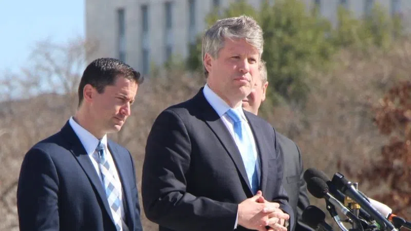 B107.3 - Lincoln's #1 At Work Station