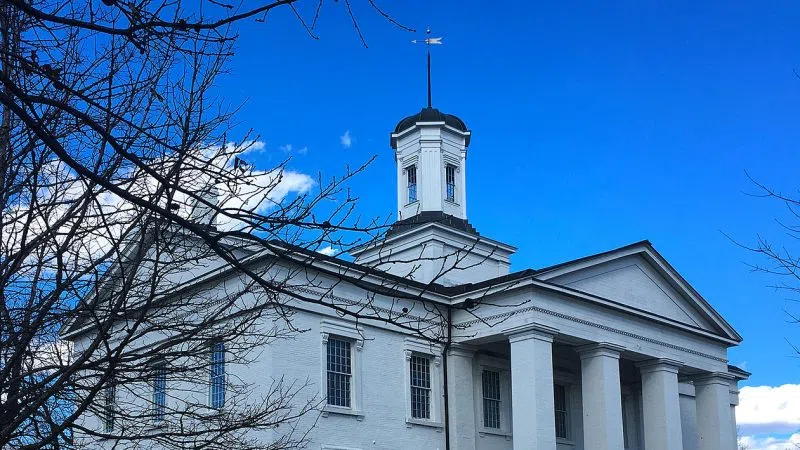 Blake Shelton’s putting Dry January in jeopardy with his Vegas ...