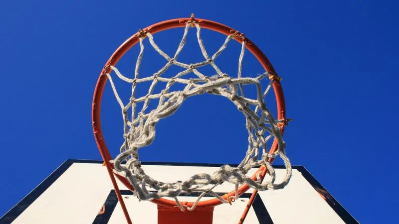 Lady Cats Battle State Ranked Effingham For Vandalia Mid-Winter Title ...