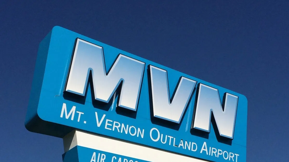 Single-Engine Plane Lands Without Incident in Mt. Vernon After Warning ...