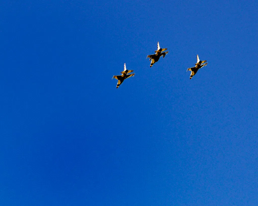 All-Female Super Bowl Flyover team to make history | LITE 99.3 - South ...