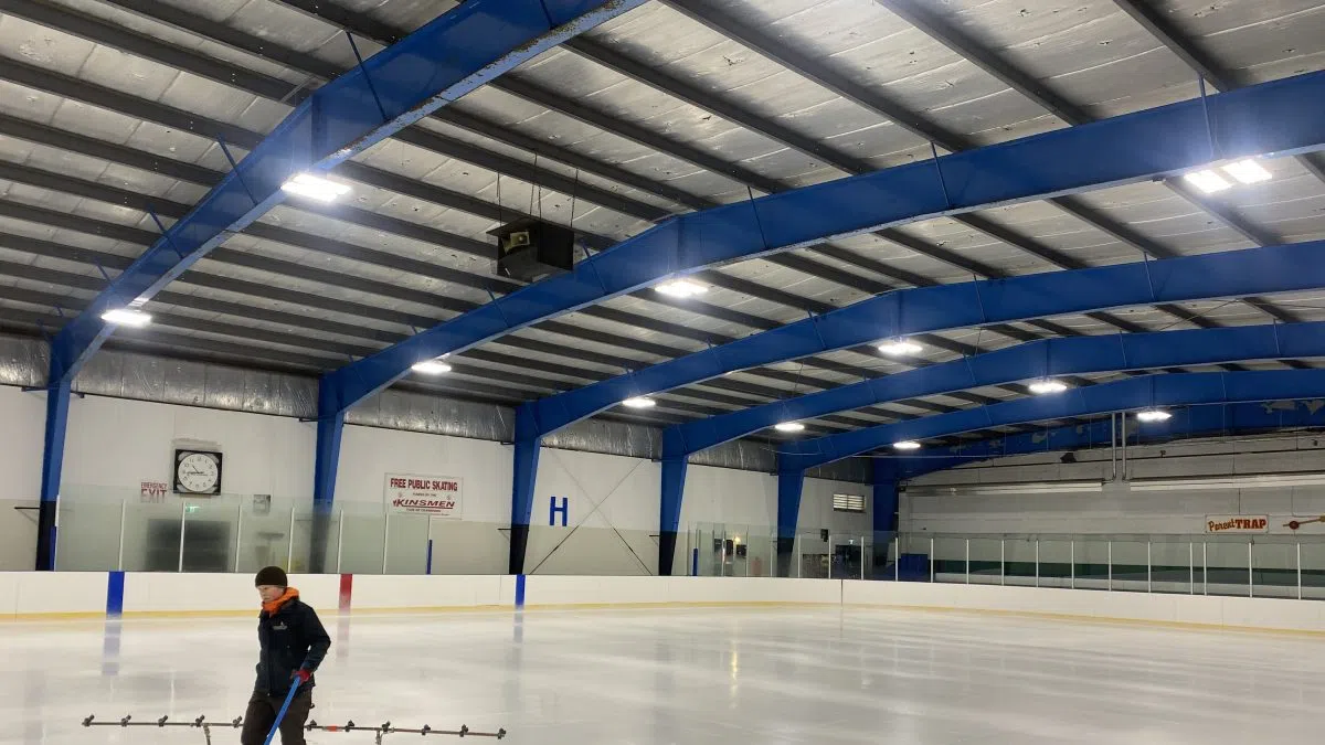 Public skating returns to Kinsmen Arena | Old CHBZ
