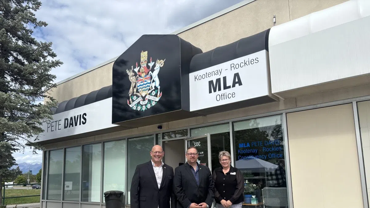 MLA Pete Davis opens constituency office in Cranbrook | Wild 104.7 ...