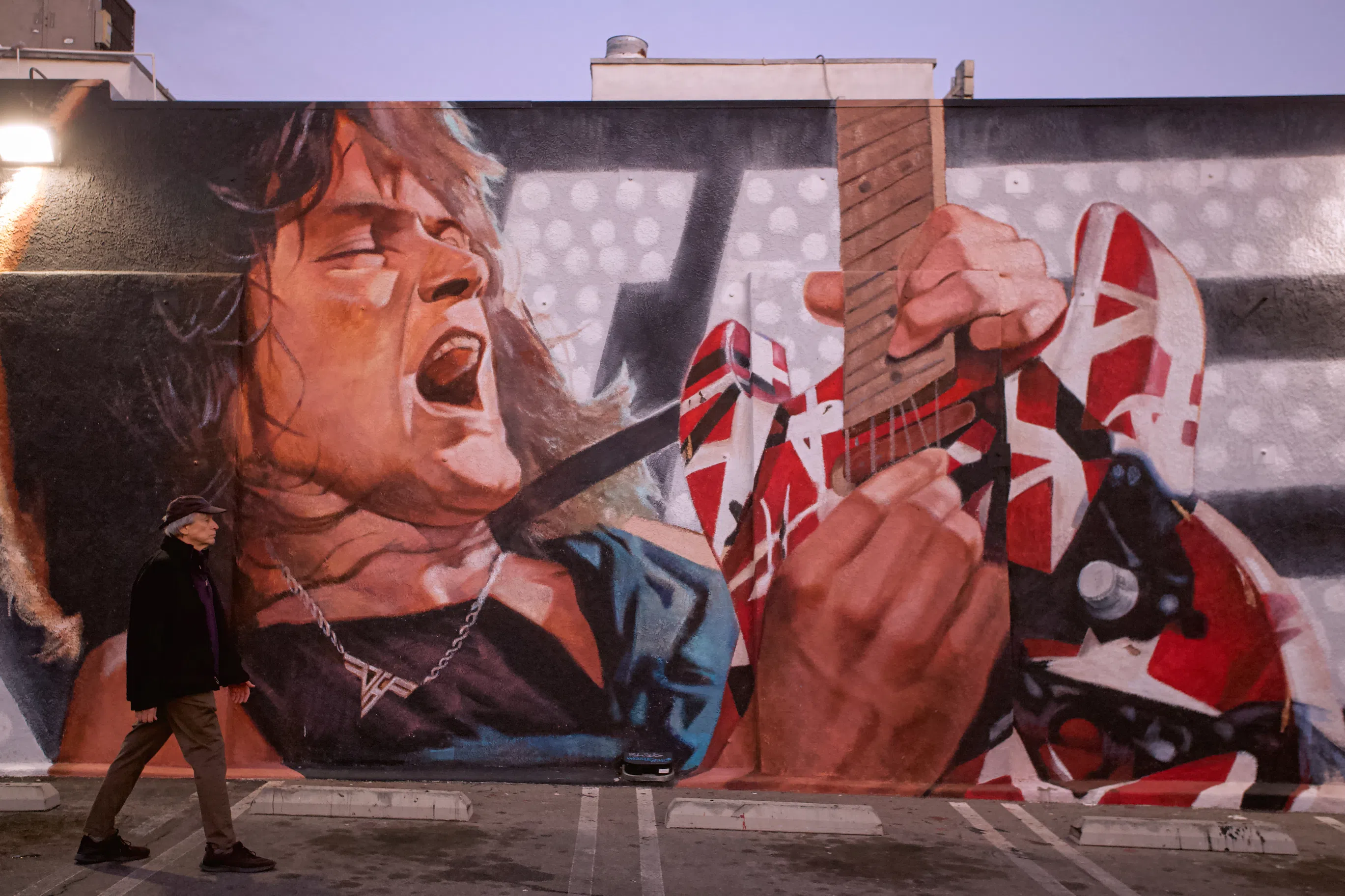 Music News : November 16, 2025 – Ringo Starr, Van Halen, David Cloverdale | 99.3 Rewind Radio ...