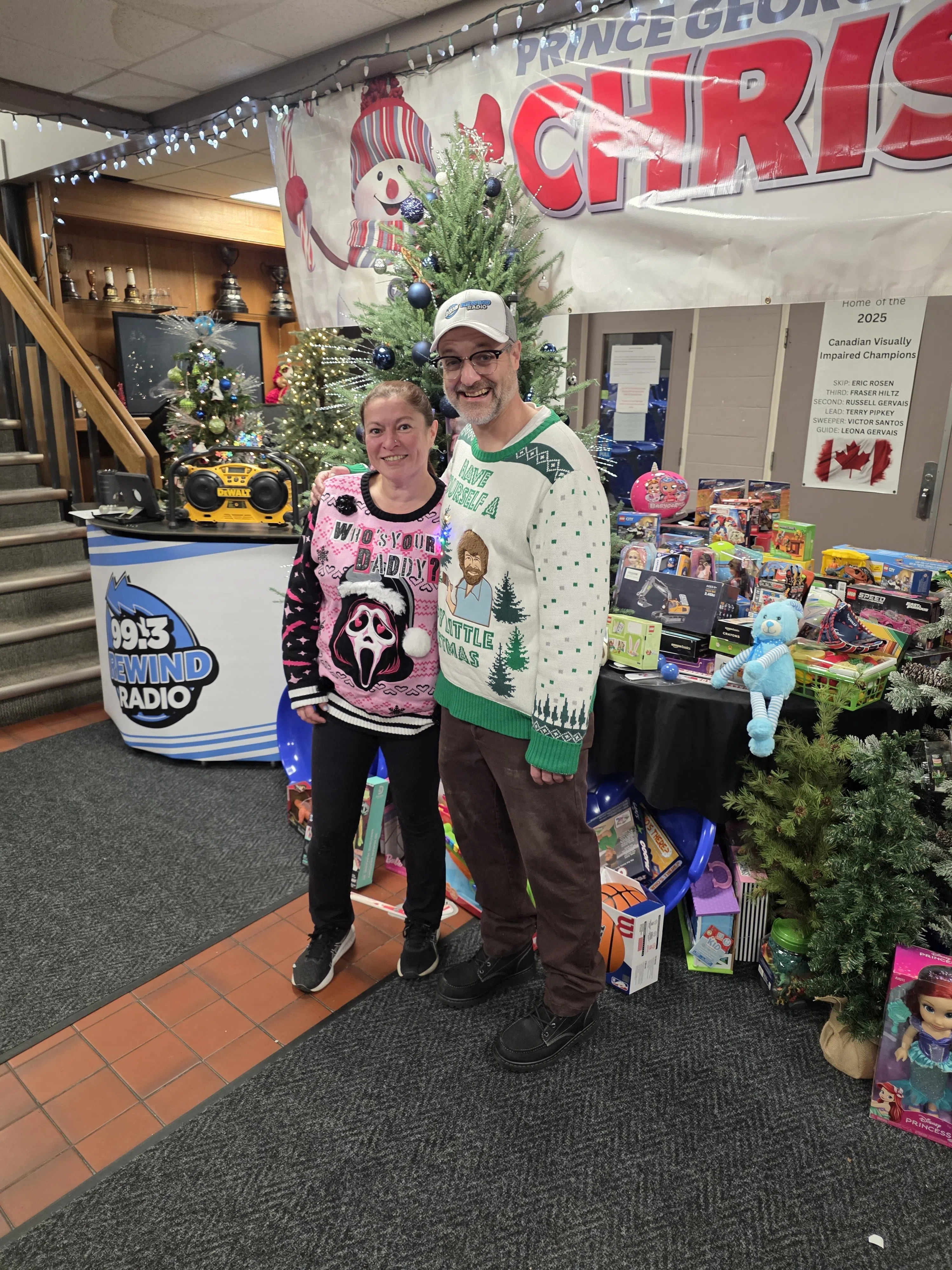 Merry Christmas! | 99.3 Rewind Radio - Prince George