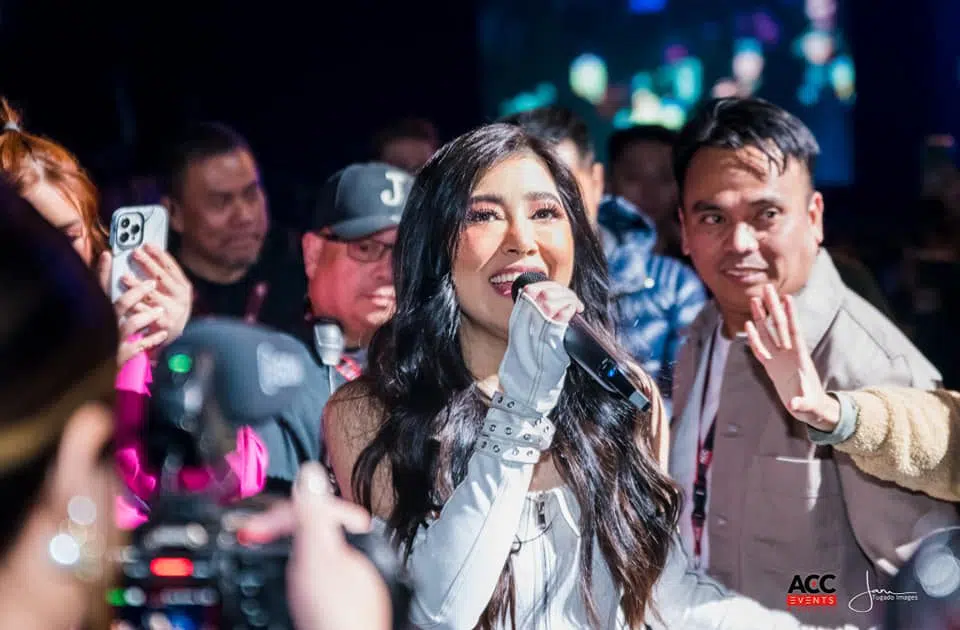 Filipino Singer Moira draws large crowd in Canada Life Centre | 92.7 FM ...