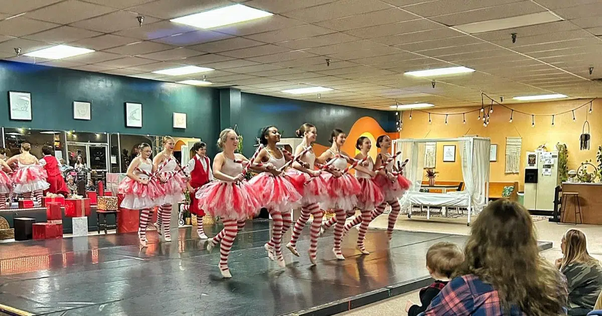 Students arrange special ballet performance for peers | Glasgow News 1