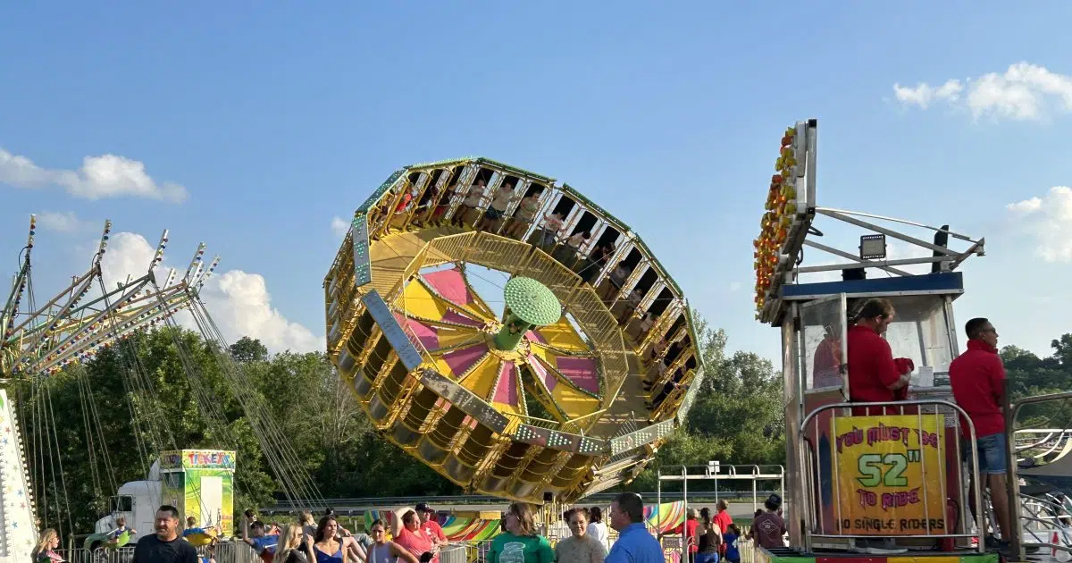 Hundreds of residents come to Barren County Fair’s opening night ...