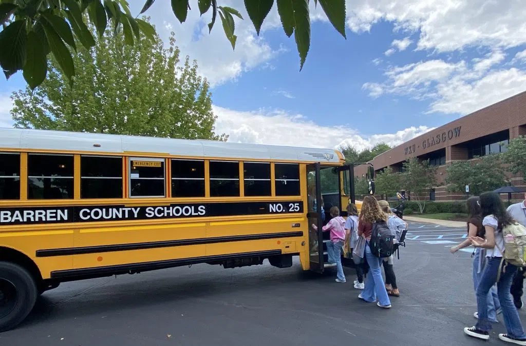 WKU Glasgow campus hosts orientation for first Early College Program students | Glasgow News 1