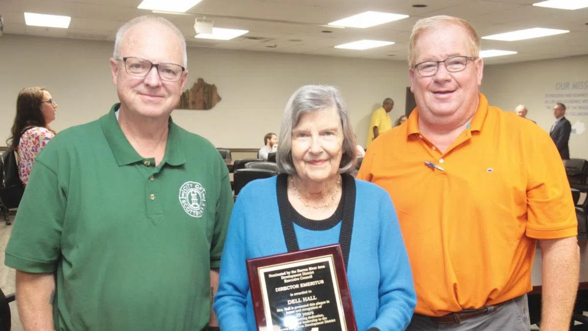 Dell Hall named second ever director emeritus for BRADD | Glasgow News 1