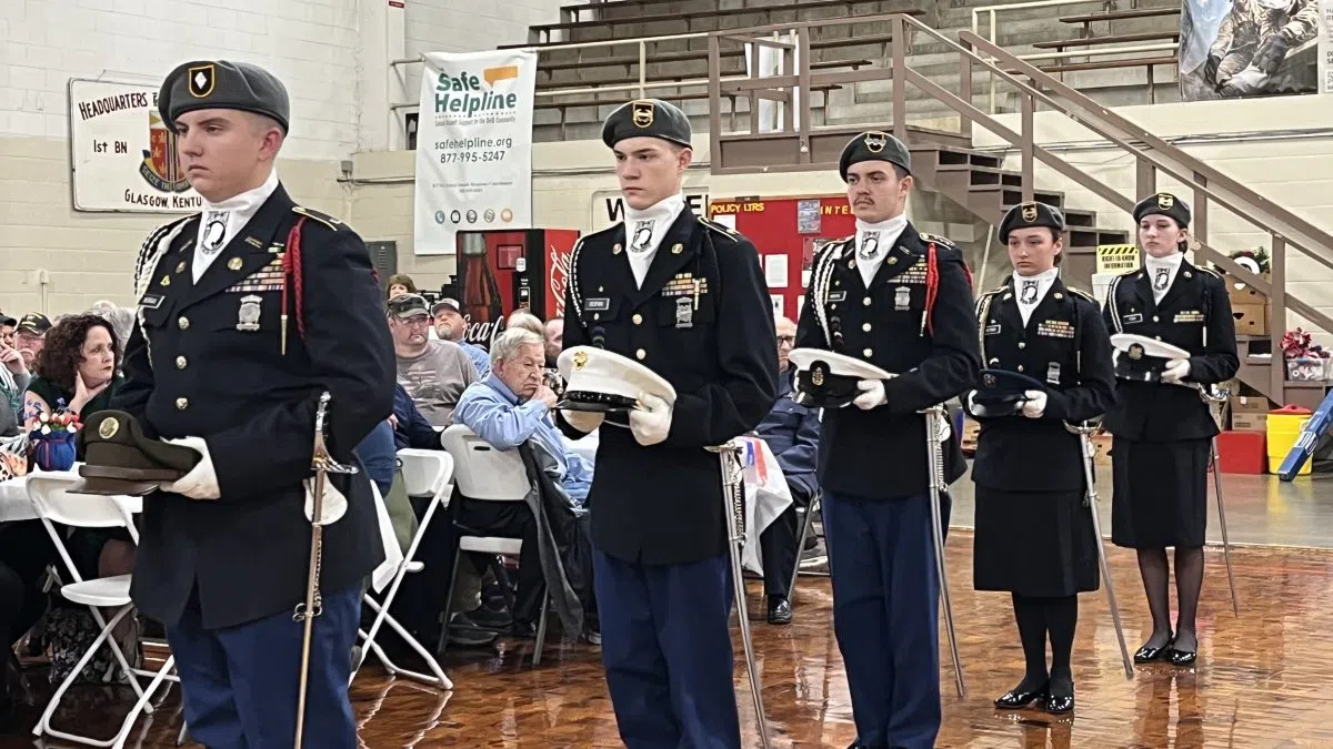 VIDEO, GALLERY: Capt. Mattingly speaks at Veterans Dinner; JROTC ...