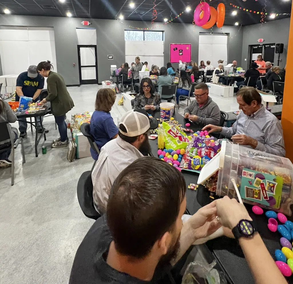 Photo: Riverlake Church prepares for ‘Copter-Hop Egg Drop’ | Glasgow News 1