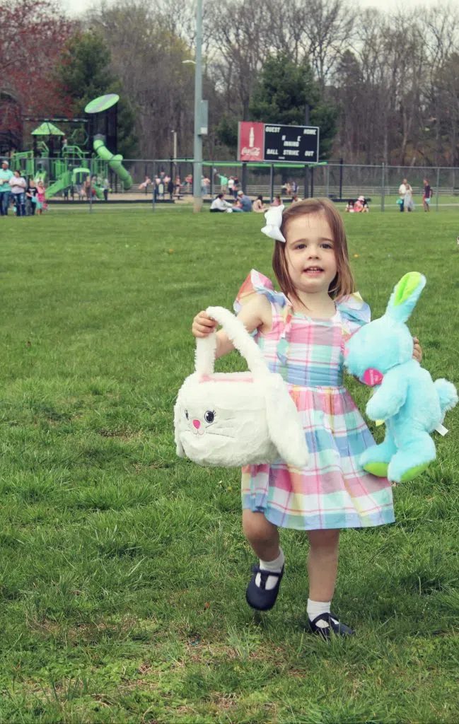 Eggs descend from the sky in the ‘Copter-Hop Egg Drop’ | Glasgow News 1