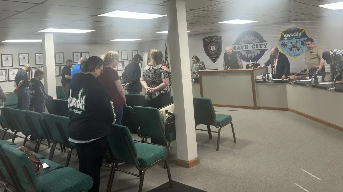 Cave City Council schedules special-called meeting, ‘opts in’ for ...