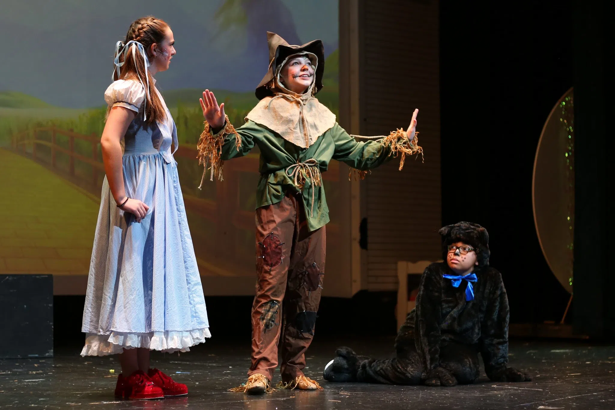 GALLERY: Glasgow Middle presents ‘Wizard of Oz’ this weekend | WCLU Radio
