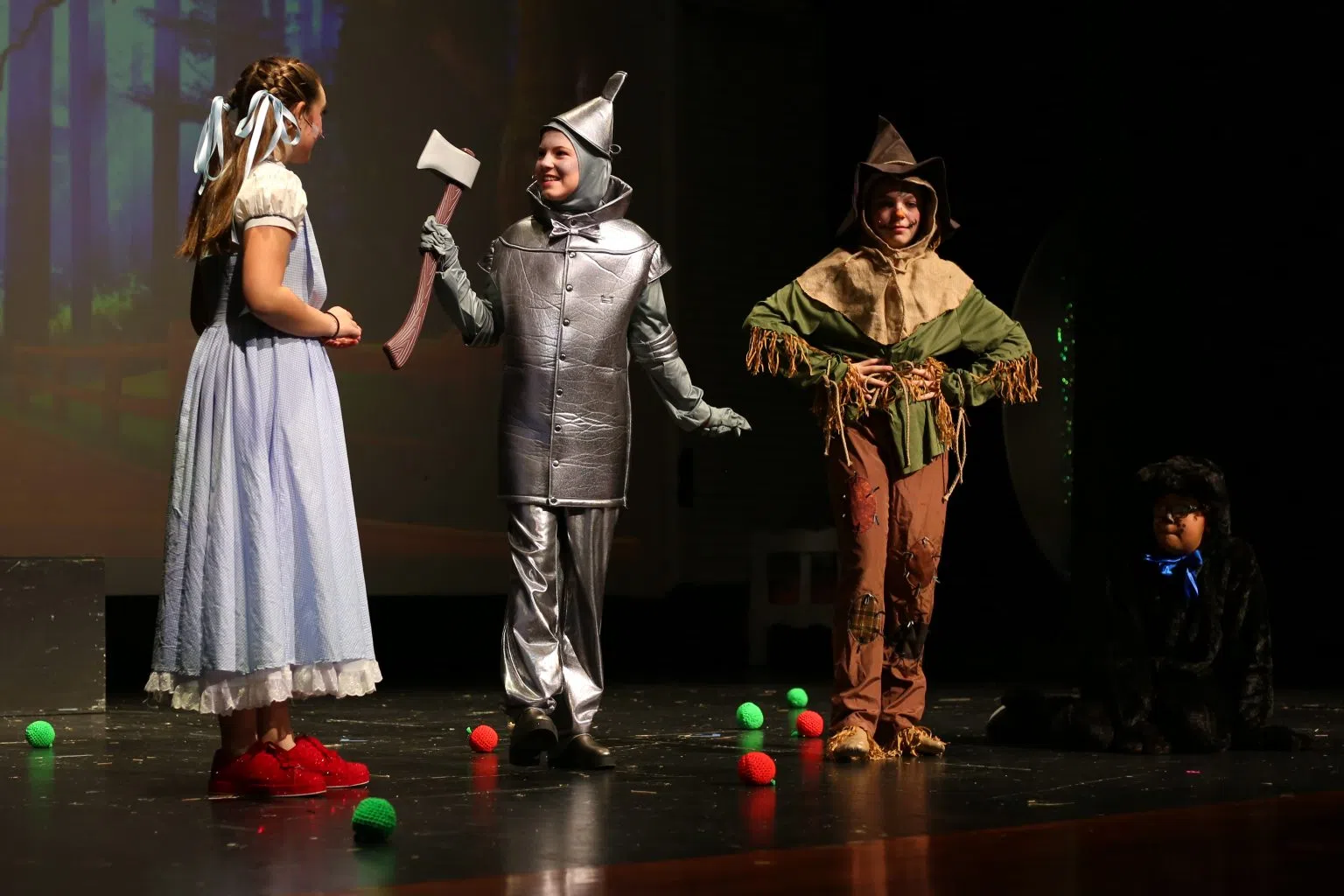 GALLERY: Glasgow Middle presents ‘Wizard of Oz’ this weekend | WCLU Radio