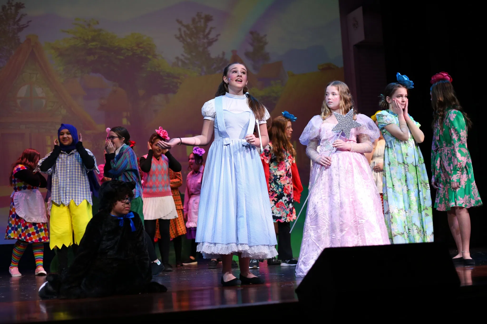 GALLERY: Glasgow Middle presents ‘Wizard of Oz’ this weekend | WCLU Radio
