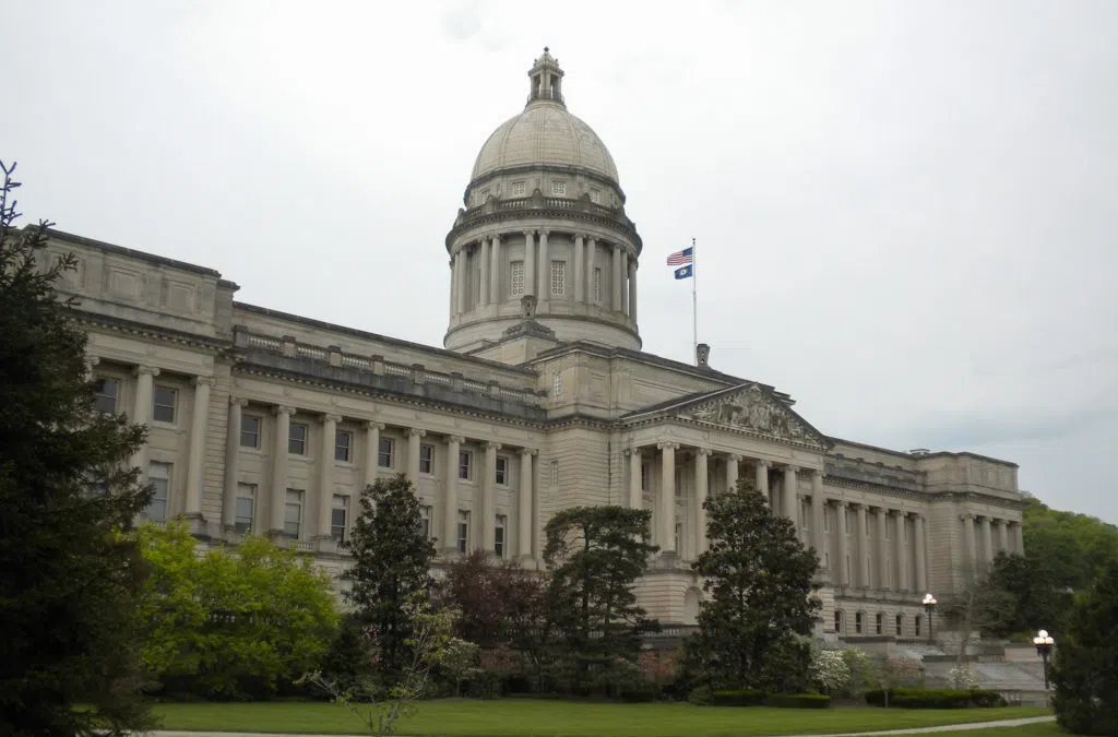 Beshear veto overridden, moment of silence bill now law | Glasgow News 1