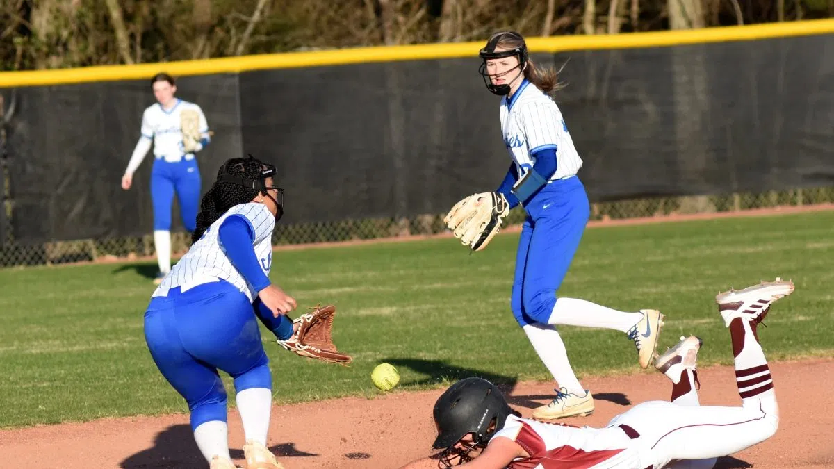 RECAP: Trojanettes rout Lady Scotties in district showdown | Glasgow News 1