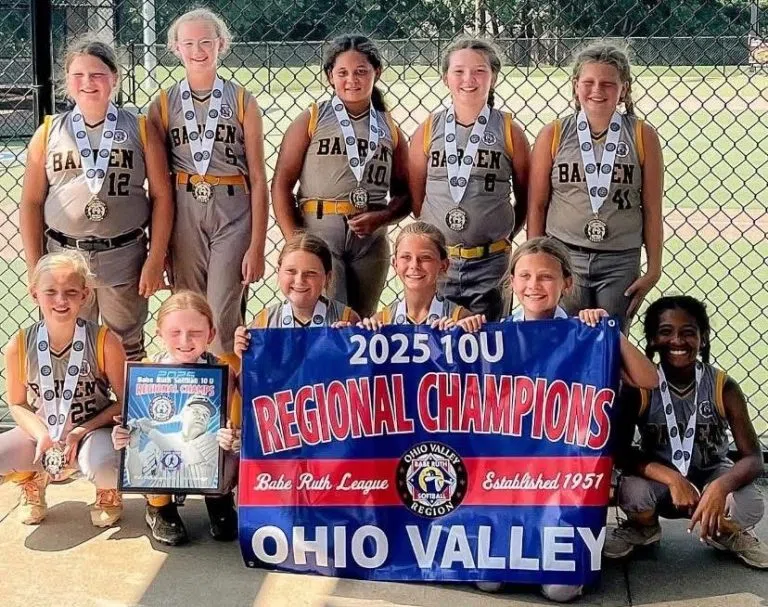 PHOTO: Barren County 10U softball team wins region | WCLU Radio