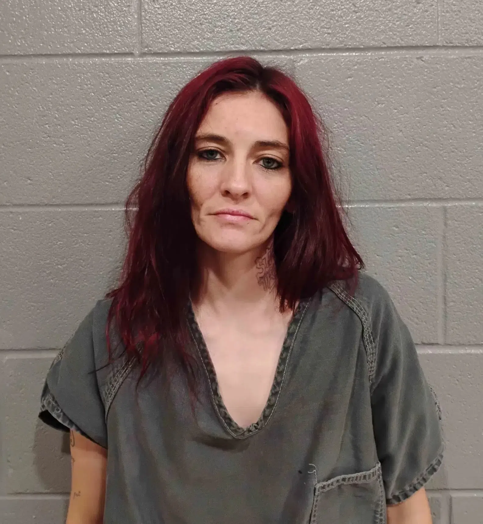 Glasgow woman arrested after crashing car into police vehicle | WCLU Radio