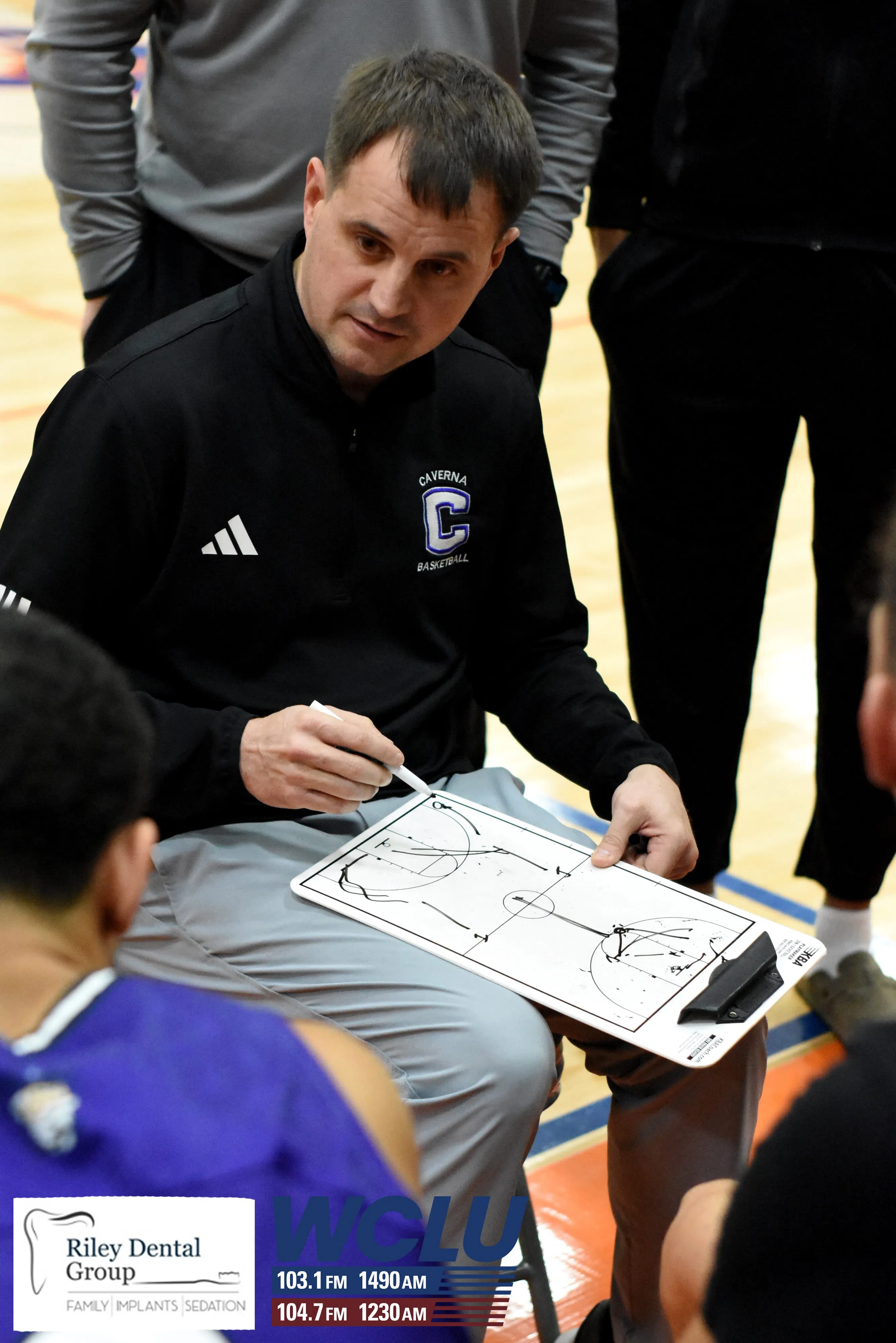 GALLERY: Colonels stop Fairdale, 82-74 | WCLU Radio