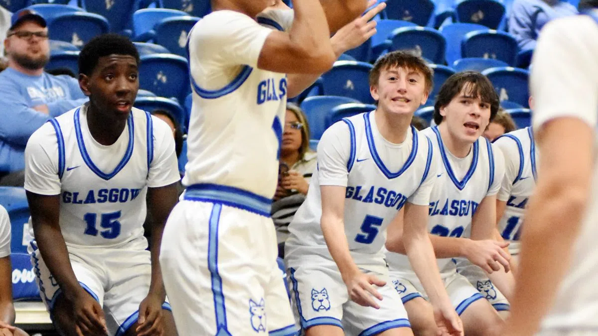 RECAP: Scotties roll Raiders, 82-54 | Glasgow News 1