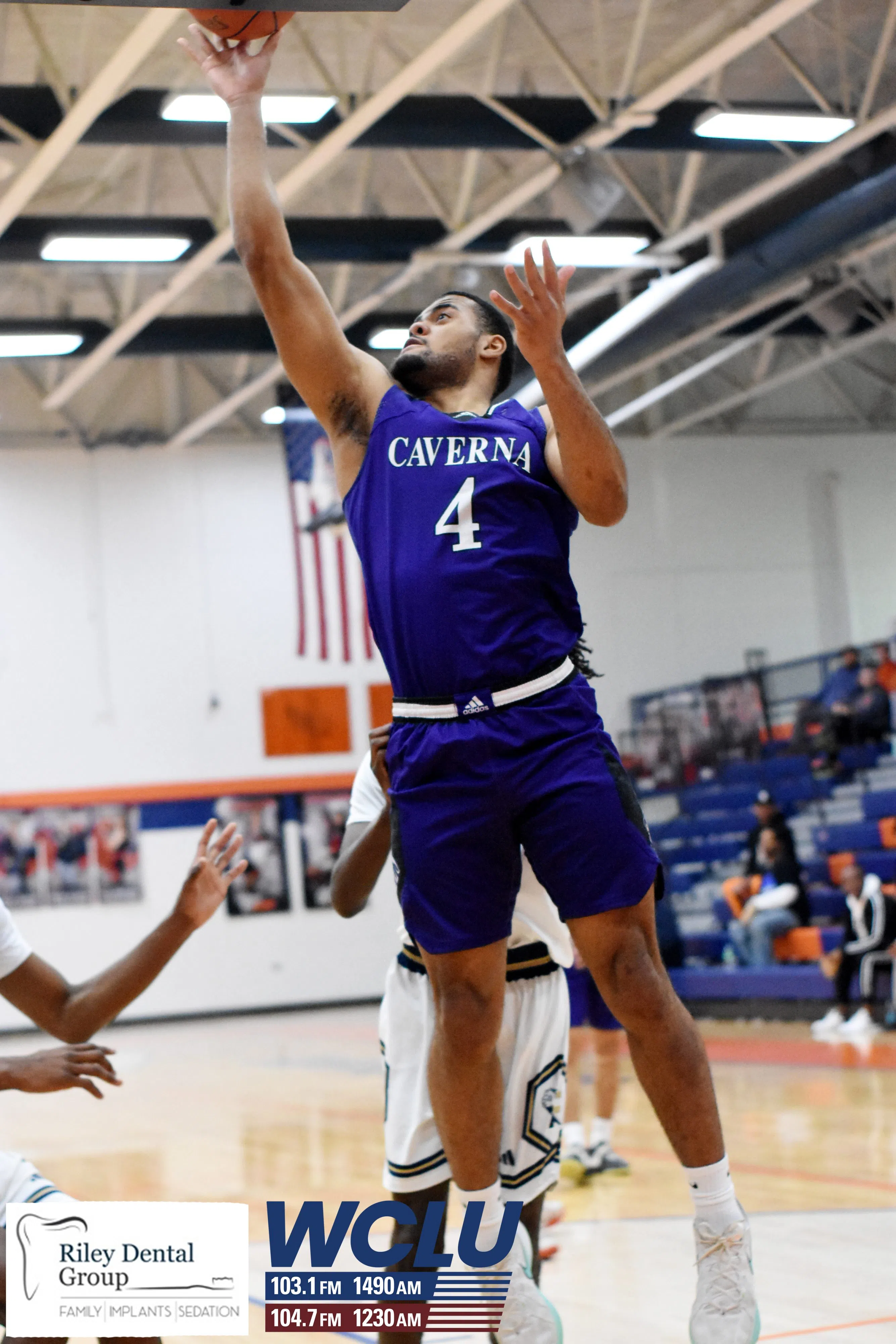 GALLERY: Colonels stop Fairdale, 82-74 | WCLU Radio