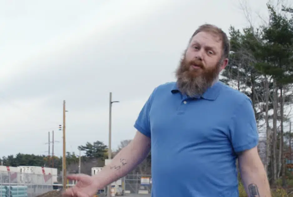 Local rapper tackling workplace bullying | Y95.5