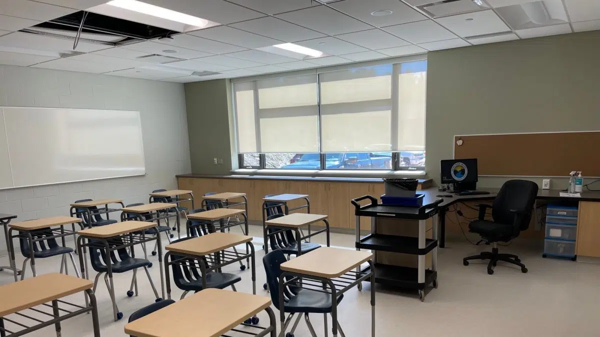 Simonds High School closing early on Friday | Country 94