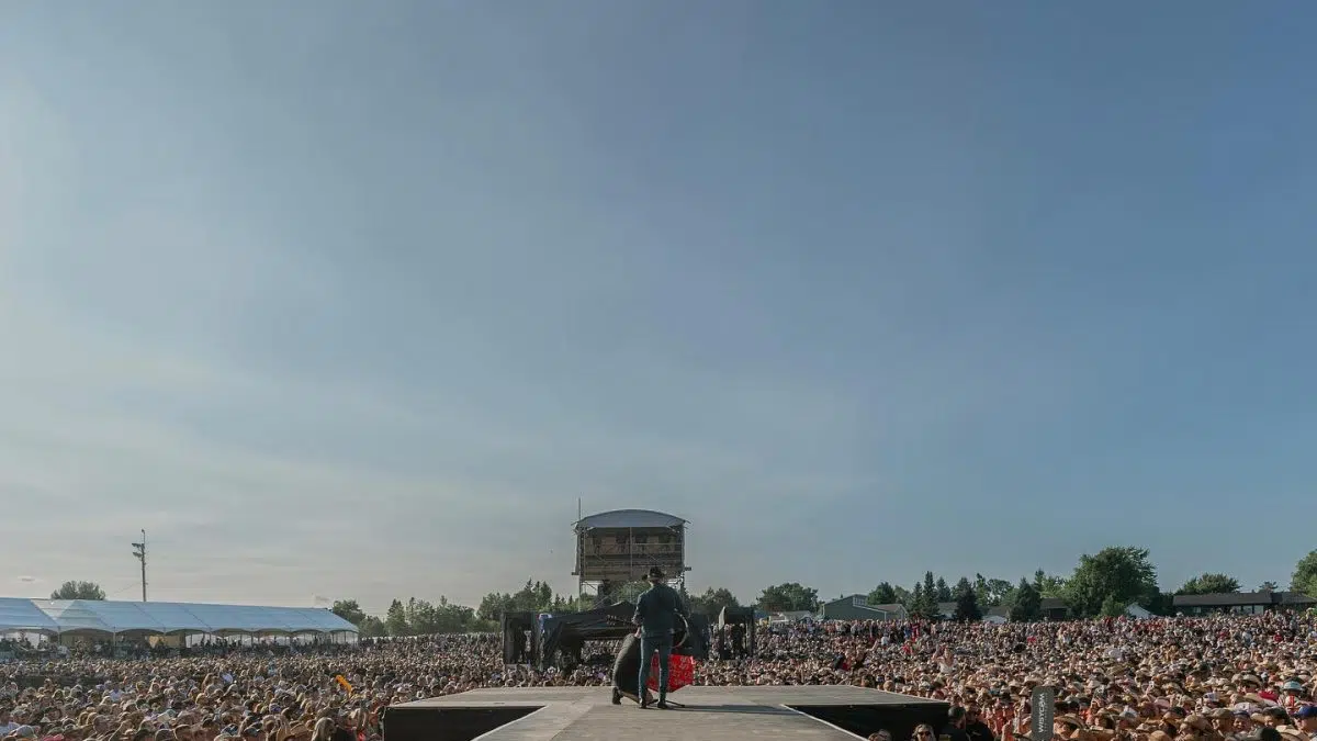 Luke Combs to headline three day YQM Country Fest | CKBW