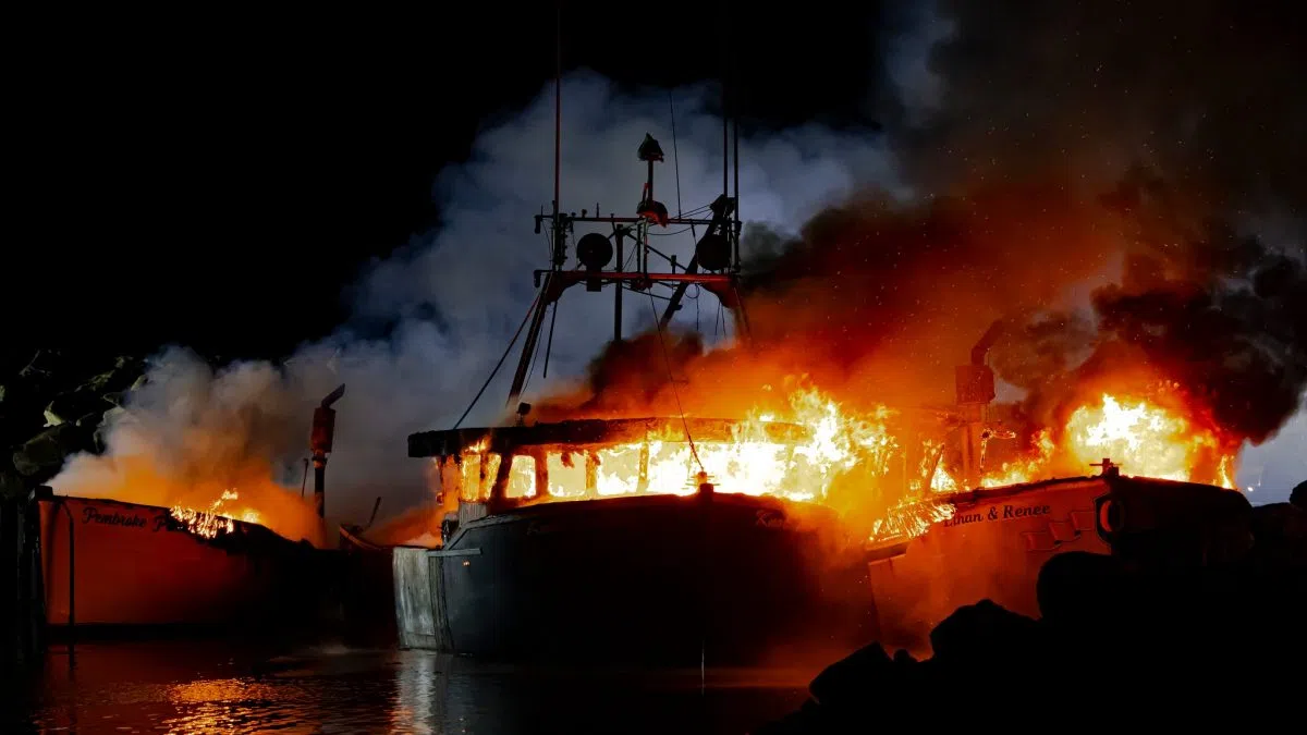 Fire destroys 3 lobster boats on Pembroke wharf | Y95.5
