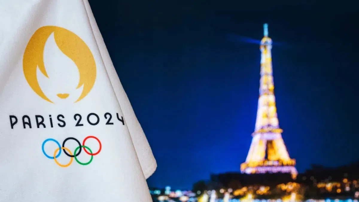 Summer McIntosh wins second gold, third medal at Paris Olympics | 101.5 ...