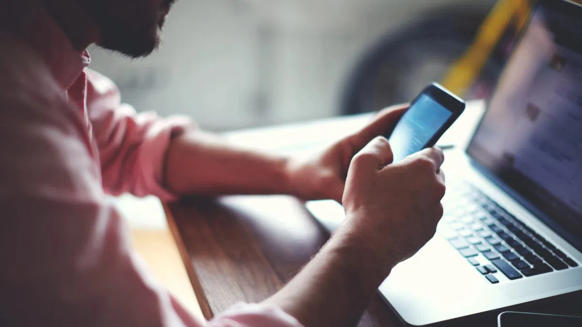 Finding Internet and cellphone services availability across Canada ...