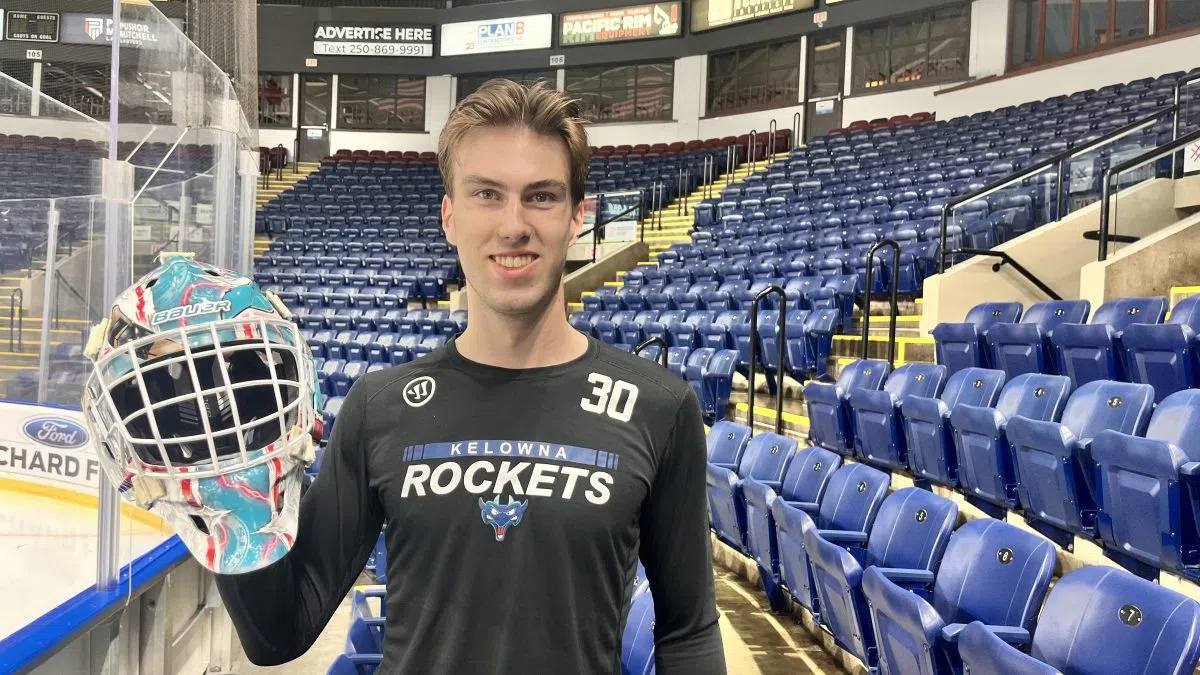 Rockets goalies reveal new painted masks | RocketFAN