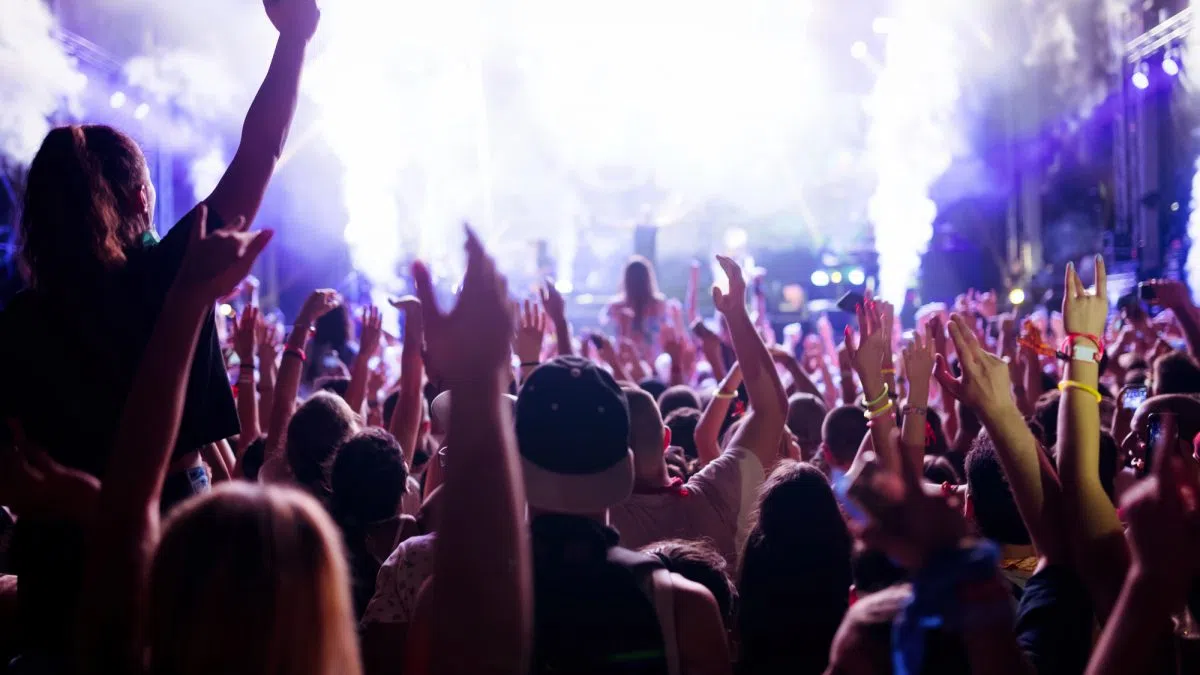 Warped Tour is Officially Returning in 2025! | 104.3 The Fuse