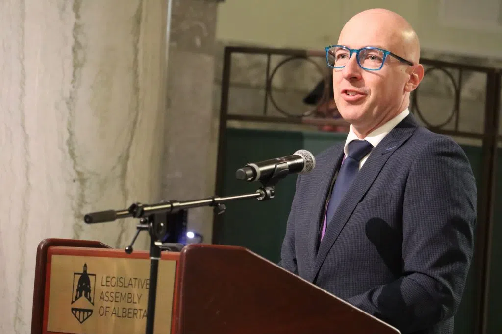 Métis Citizens Gather to Commemorate Louis Riel inside Alberta ...