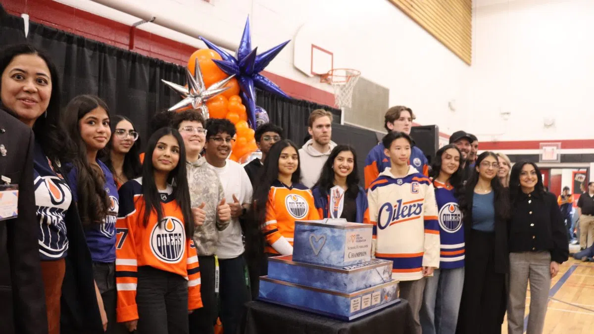 Oiler’s Hockey Star Connor McDavid drops by Allendale School in ...