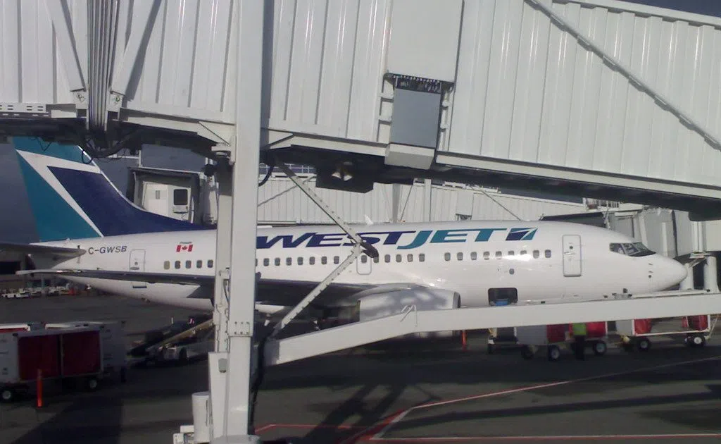 WestJet Encore forced back to Calgary because of engine failure and ...