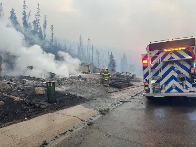 Calgary sending crews to Jasper fire, explains why evacuation centre ...