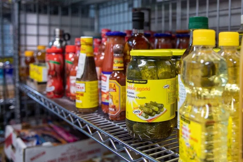 Brooks Food Bank sees drop in holiday giving due to on-going postal ...